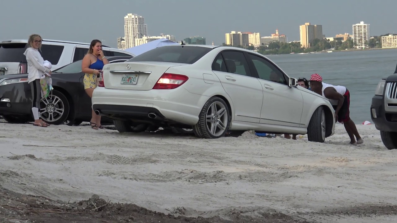 Mercedes Stuck In Sand At Beach In 4k - YouTube