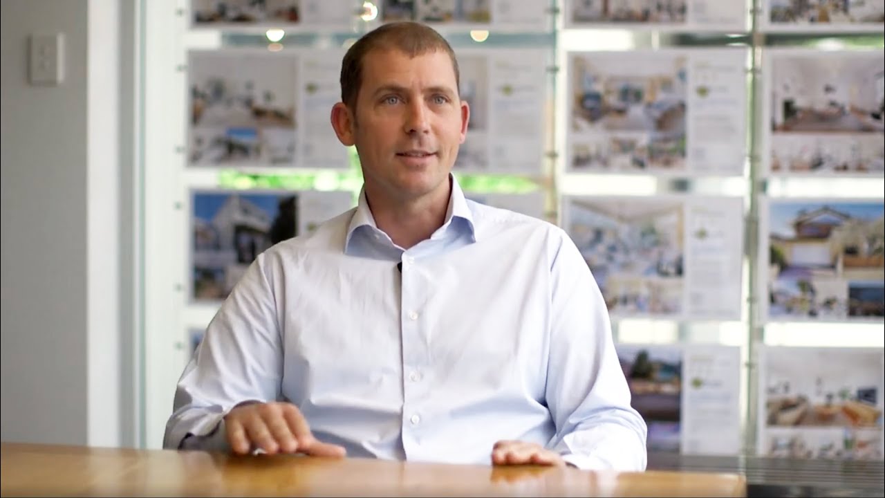 Peter Gordon, Real Estate Agent - YouTube