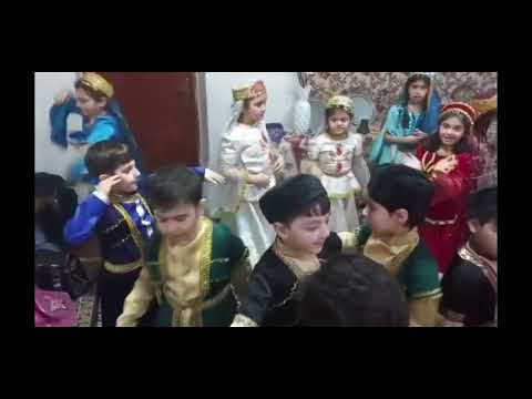 246 saylı məktəb lisey 2.ə sinifi.Novruz bayramı şənliyin