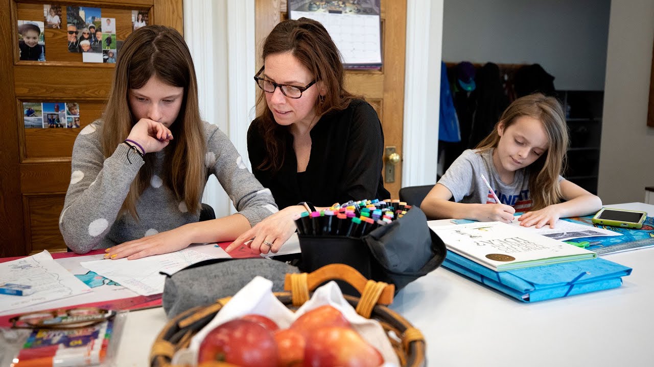 Quebec's elementary schools are reopening. Not all kids are returning ...