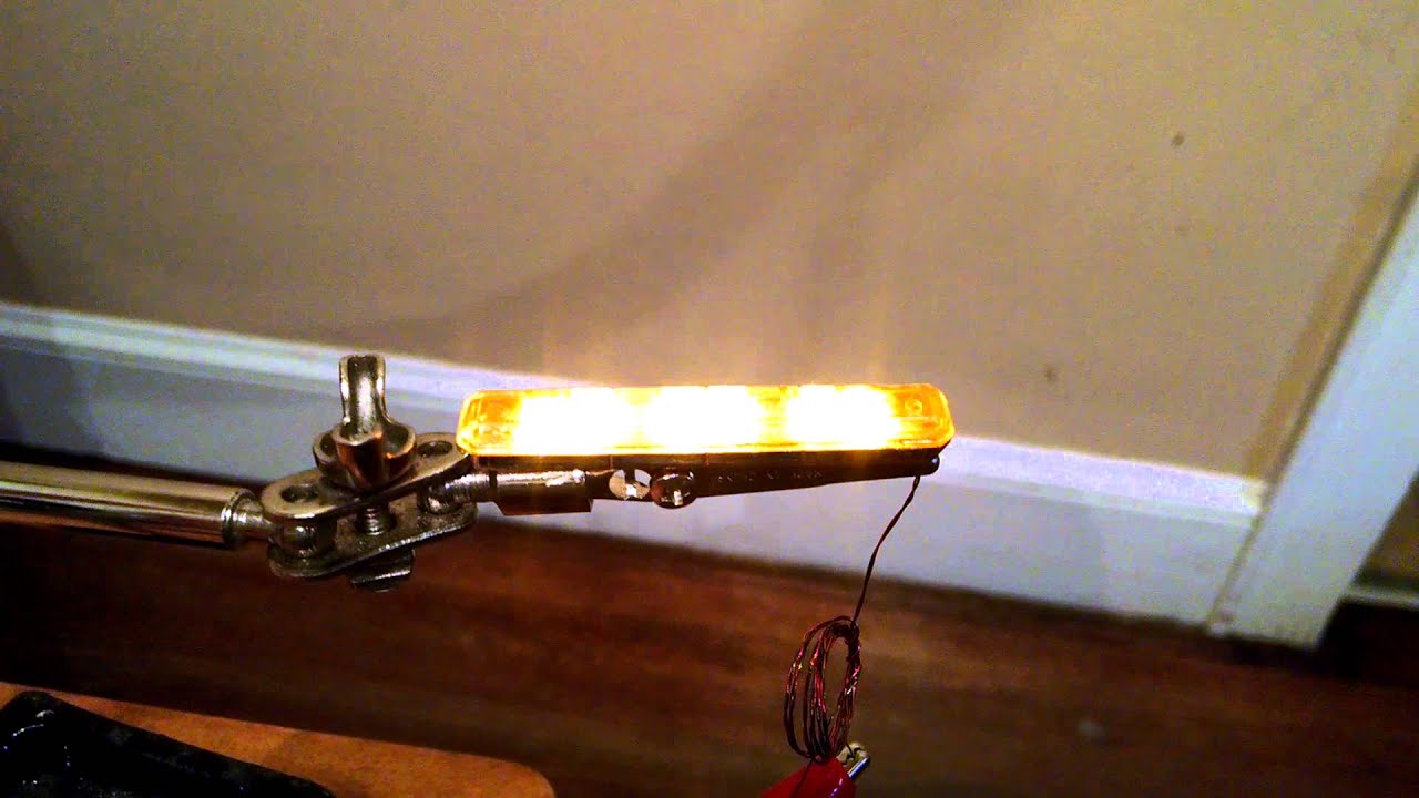 1/24 Custom Durastar Flatbed Wrecker Light Bar - YouTube