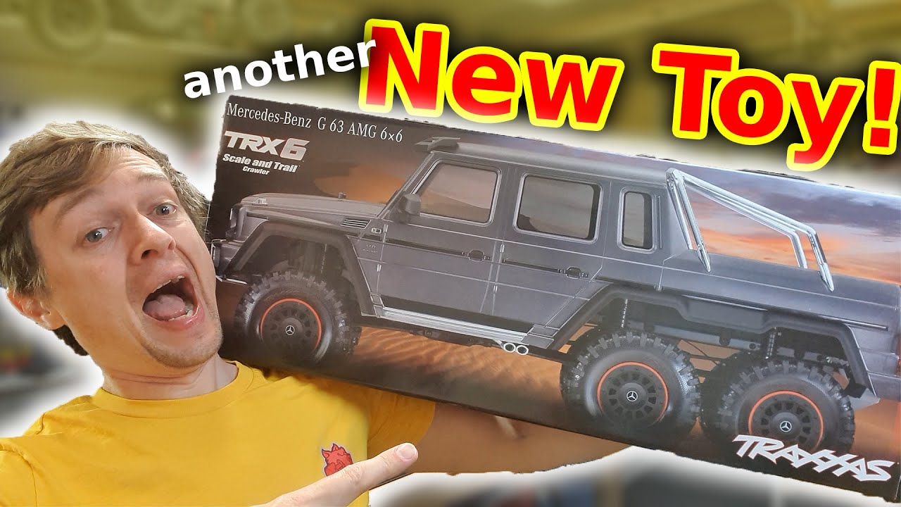 WORLD'S BEST RC Crawler Car? 6x6 G-Waggon - YouTube