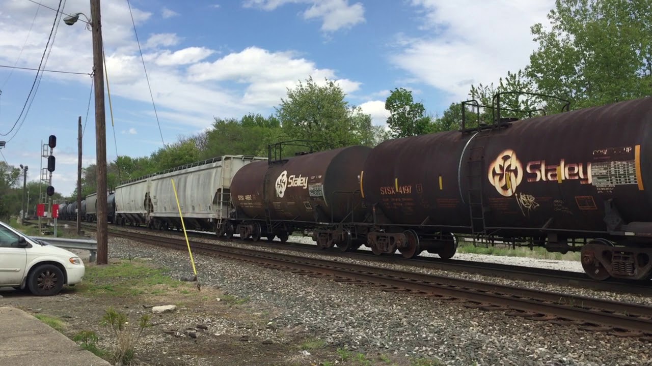 Decatur & Eastern Illinois Freight Train 19 - YouTube