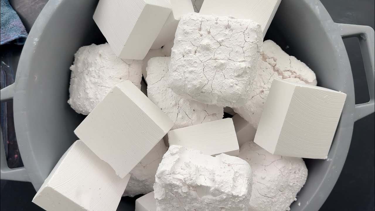 I just can't stop loving this chalk... - YouTube