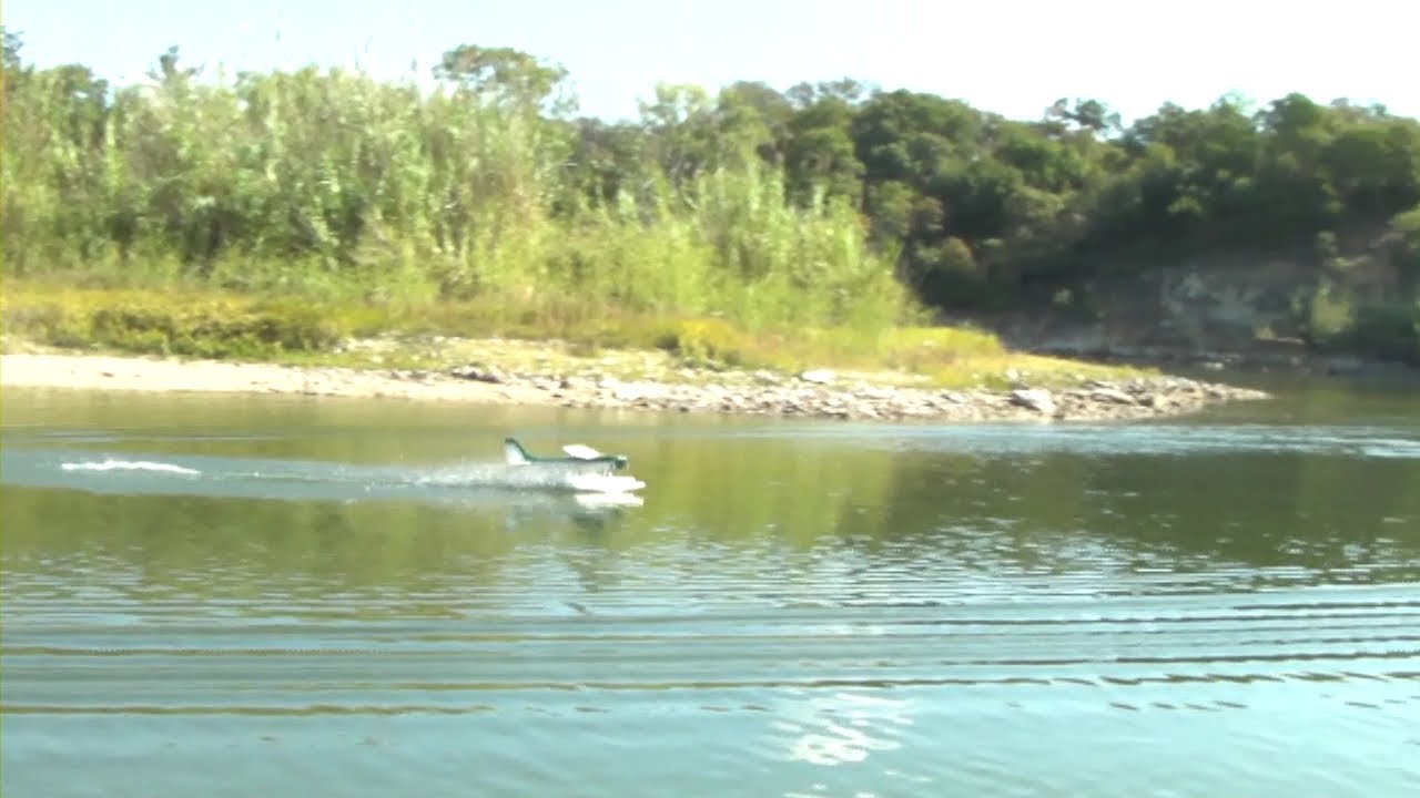 RC nitro float plane - YouTube