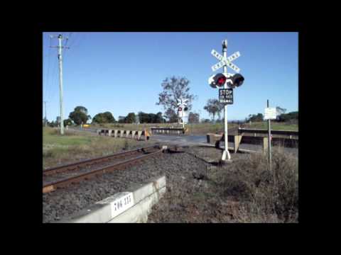 Level Crossing, Summerland Way, Koolkhan, NSW Australia - YouTube