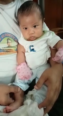 Khyan dressing up - YouTube