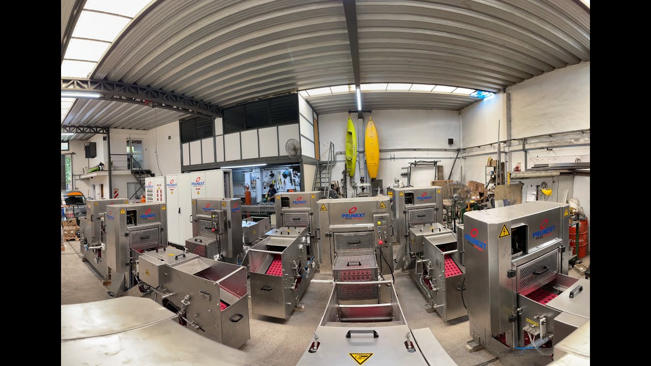 Manufacturing of Prune/date Pitting machine x64 / Fabricación de ...