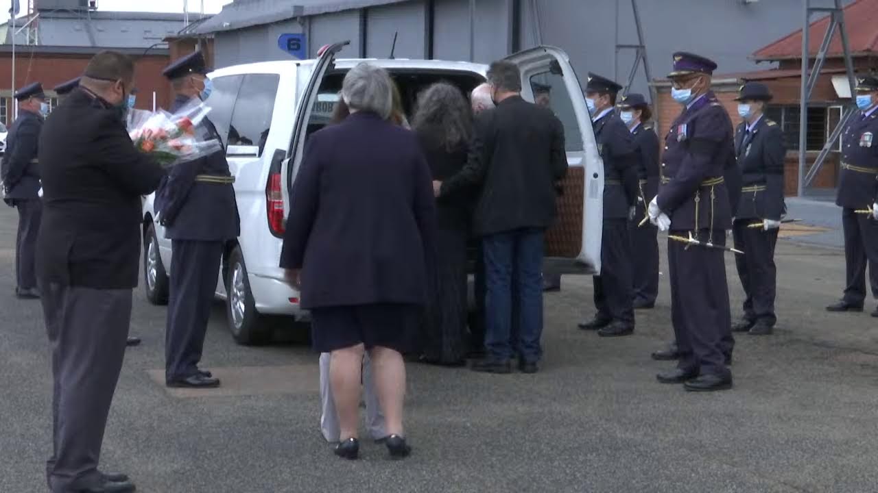 Semi-Military Funeral Service for the late Lt Col Caro Duven - YouTube