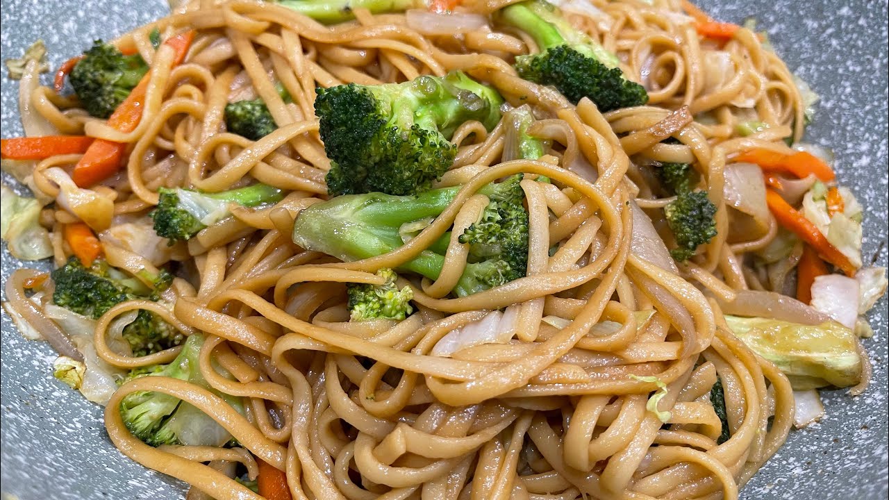 Cómo hacer spaghetti chino, spaghetti con salsa de soya y vegetales ...