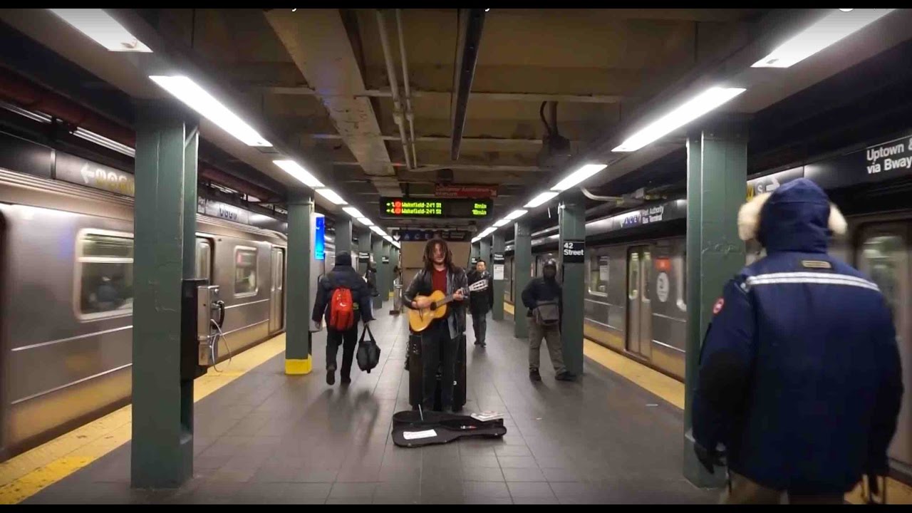 Taylor Purdee Street Music on HU16 - YouTube