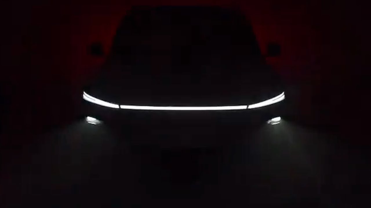 FIRST LOOK: Tesla Model Y Refresh LIGHT SHOW - YouTube