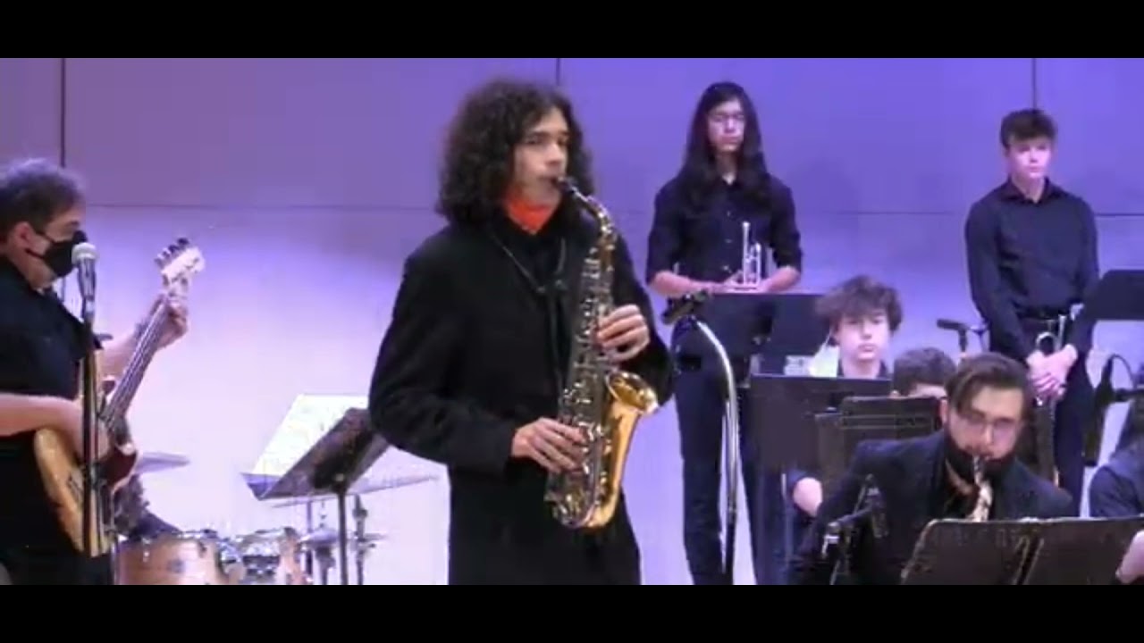 Magnolia HS Jazz Ensemble playing Duke Ellington’s “Isfahan” - YouTube