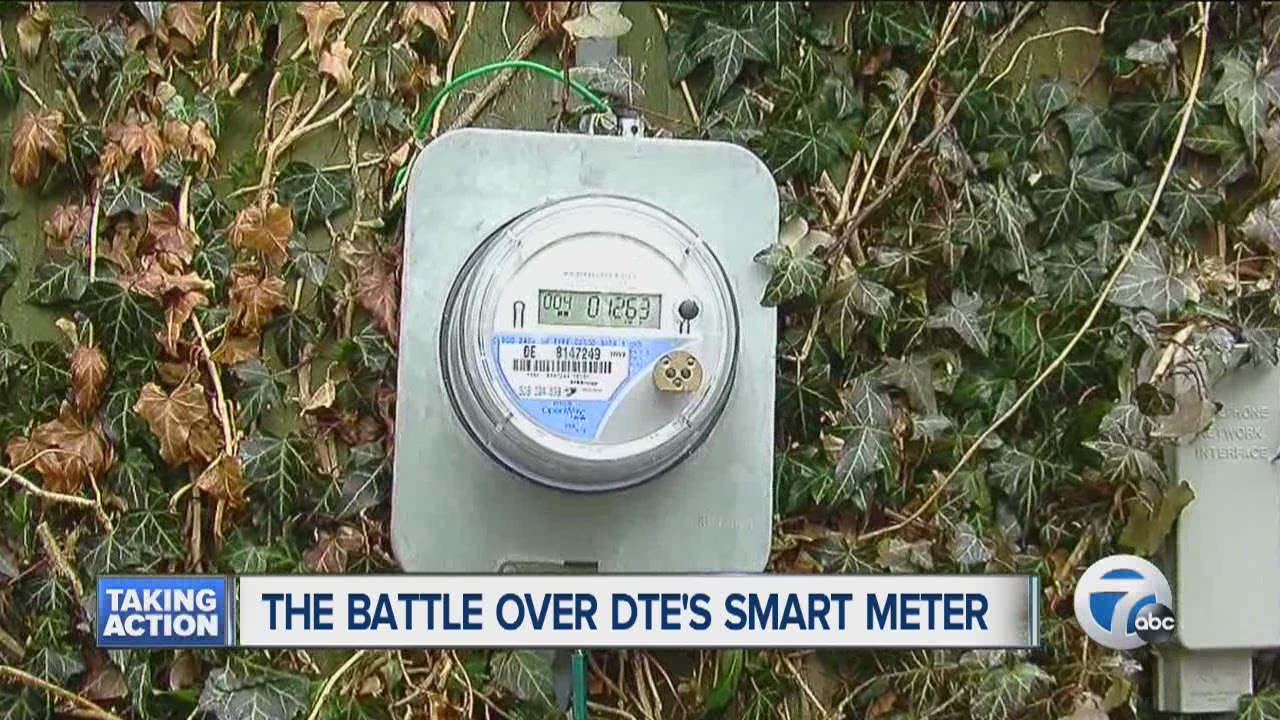 Battle over DTE's smart meters - YouTube