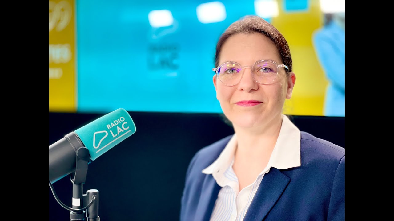 Eva-Maria Kerner, la directrice de Swissport Genève - YouTube