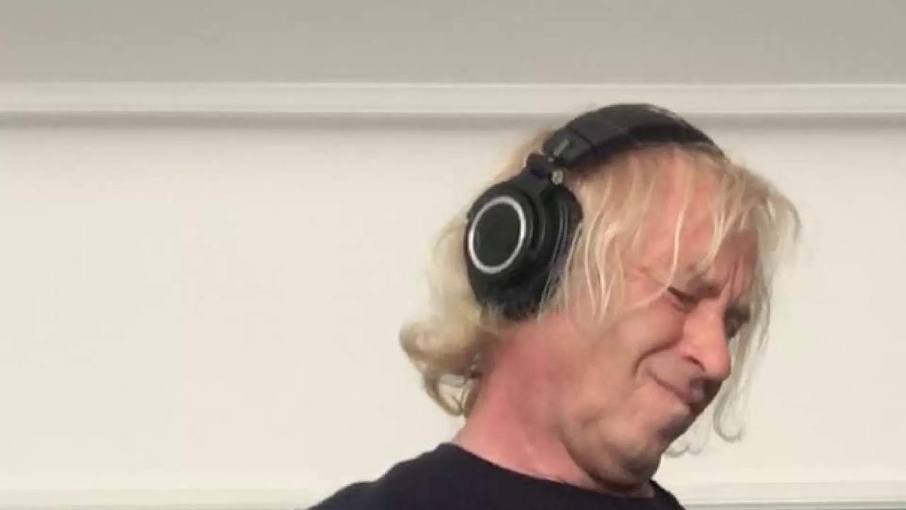 Blue Eyed Lady Status Quo Cover - YouTube