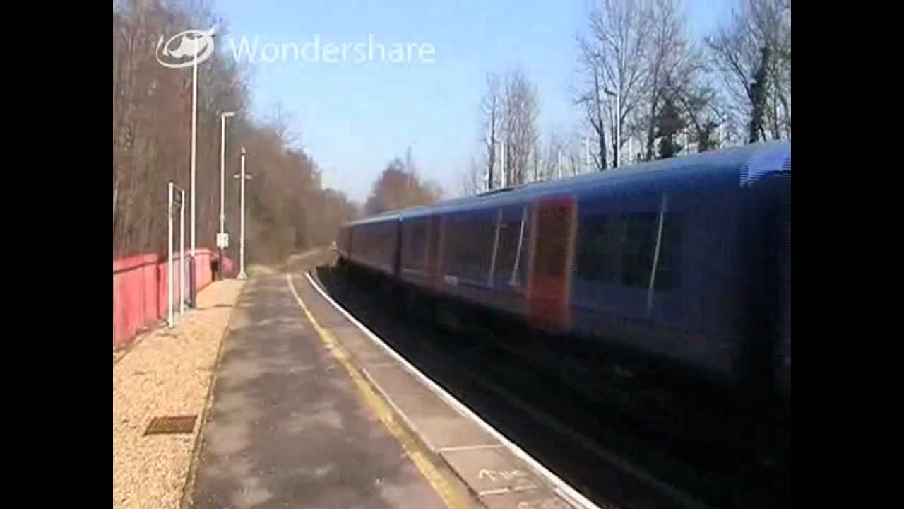 Trains at Bursledon Railway Station 11/2/2012 - YouTube