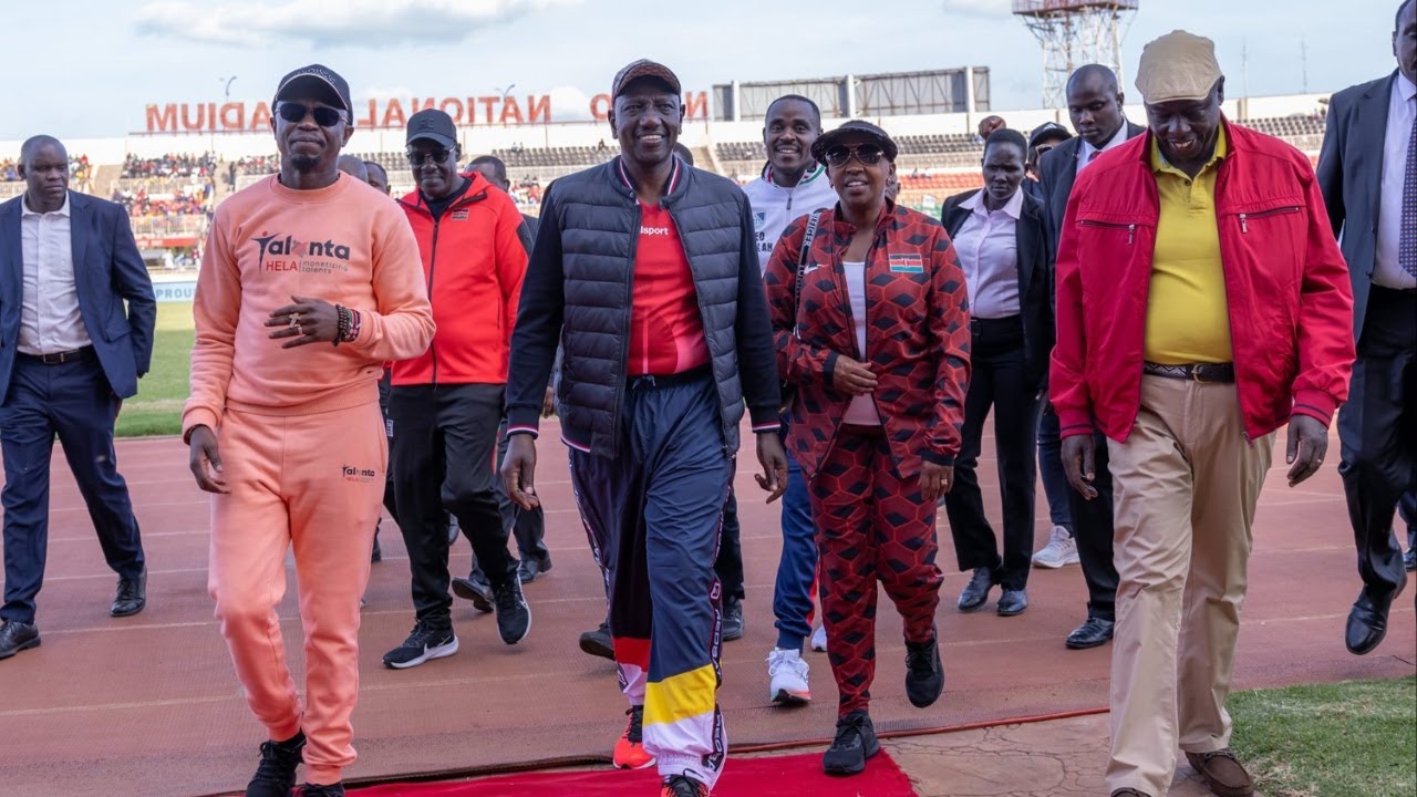 See how President Ruto arrived at Nyayo stadium for Talanta Hela ...