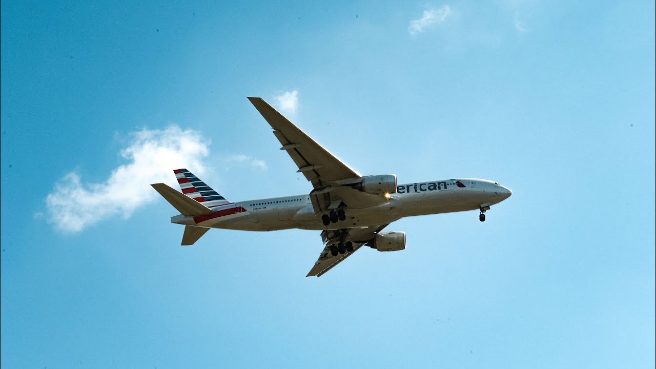 Overhead Approaches JFK International Airport - YouTube