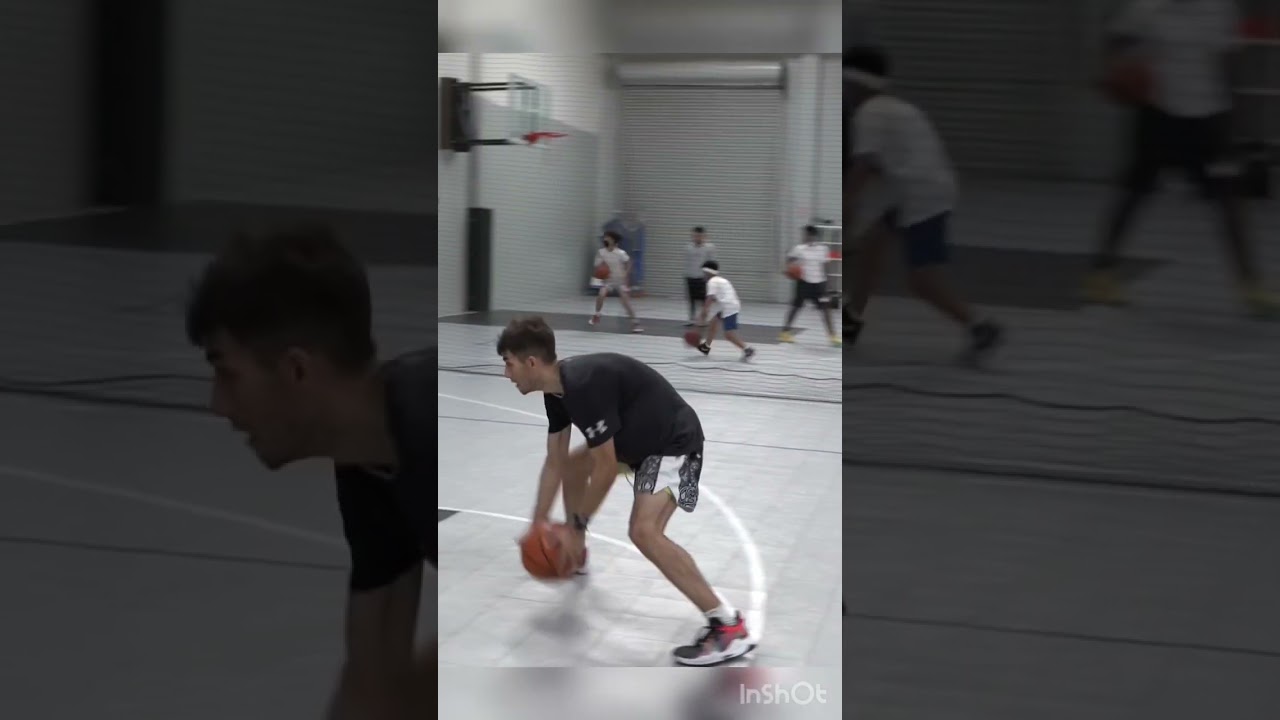 How To Finish With Contact! BIG GUARD U 🏀 - YouTube