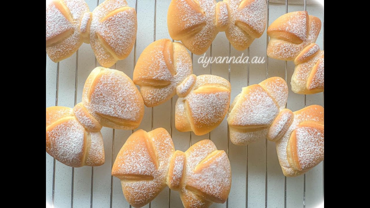 Bow bread នំបុ័ងបូរ - YouTube