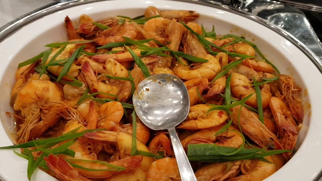 Sugbufé Eat All You Can in Cebu - YouTube