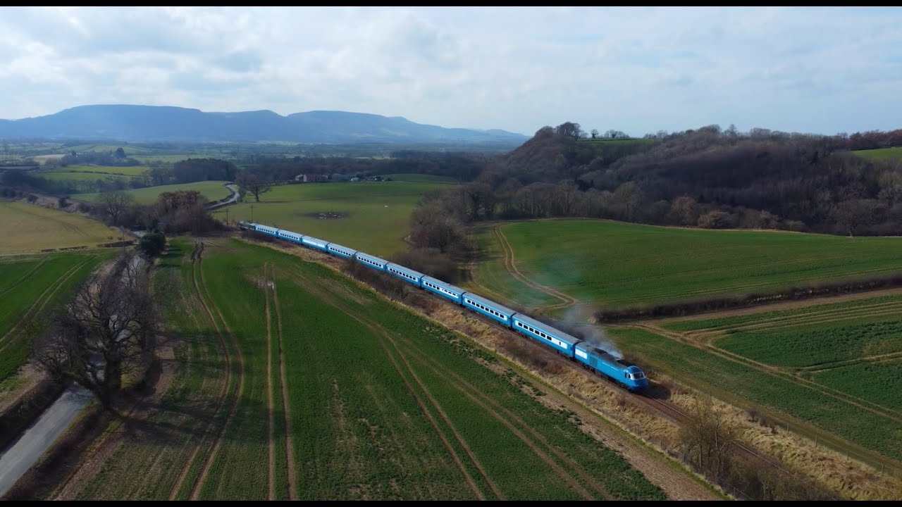 The 'Whitby Jet' Midland Blue Pullman HST visits Whitby on the Esk ...