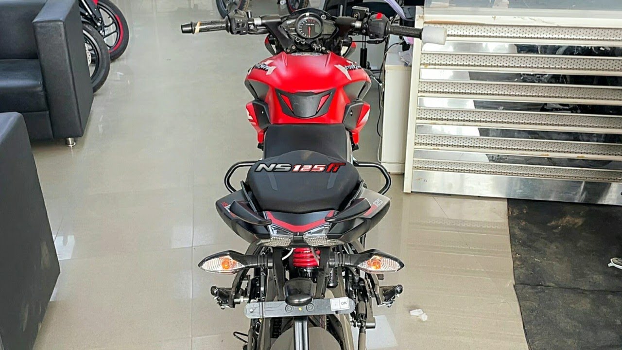 Good News 2023 Bajaj Pulsar NS 125 Red Is Back Looks King In 125cc ...