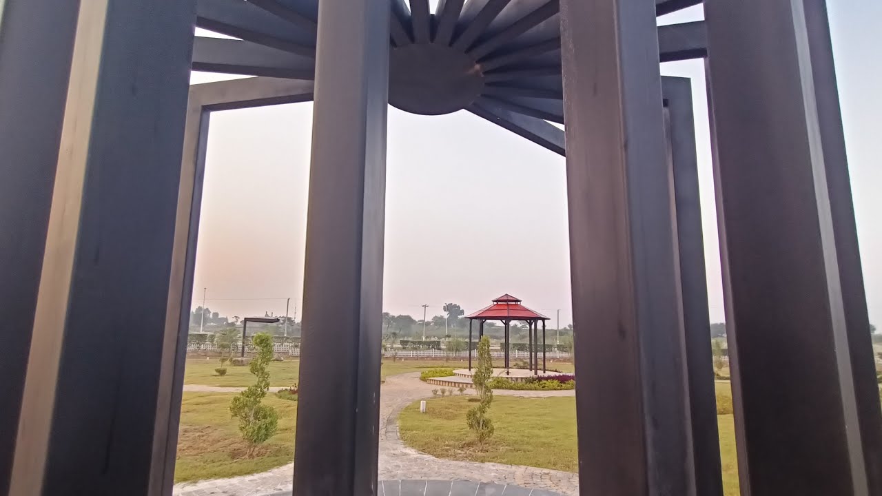 Beauty of Lilly Park DHA-7 - YouTube
