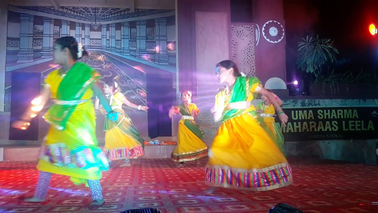 Uma Sharma dance academy Vishakha's performance - YouTube