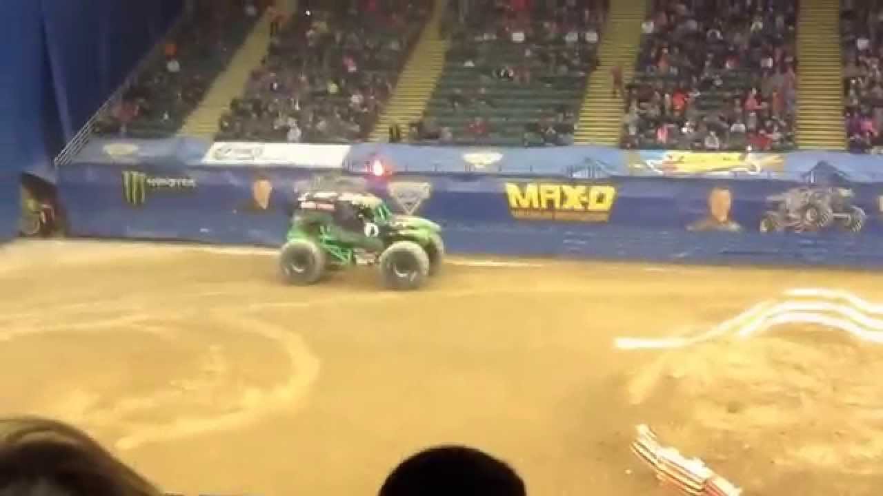 Monster jam nutter center 2015 donuts - YouTube