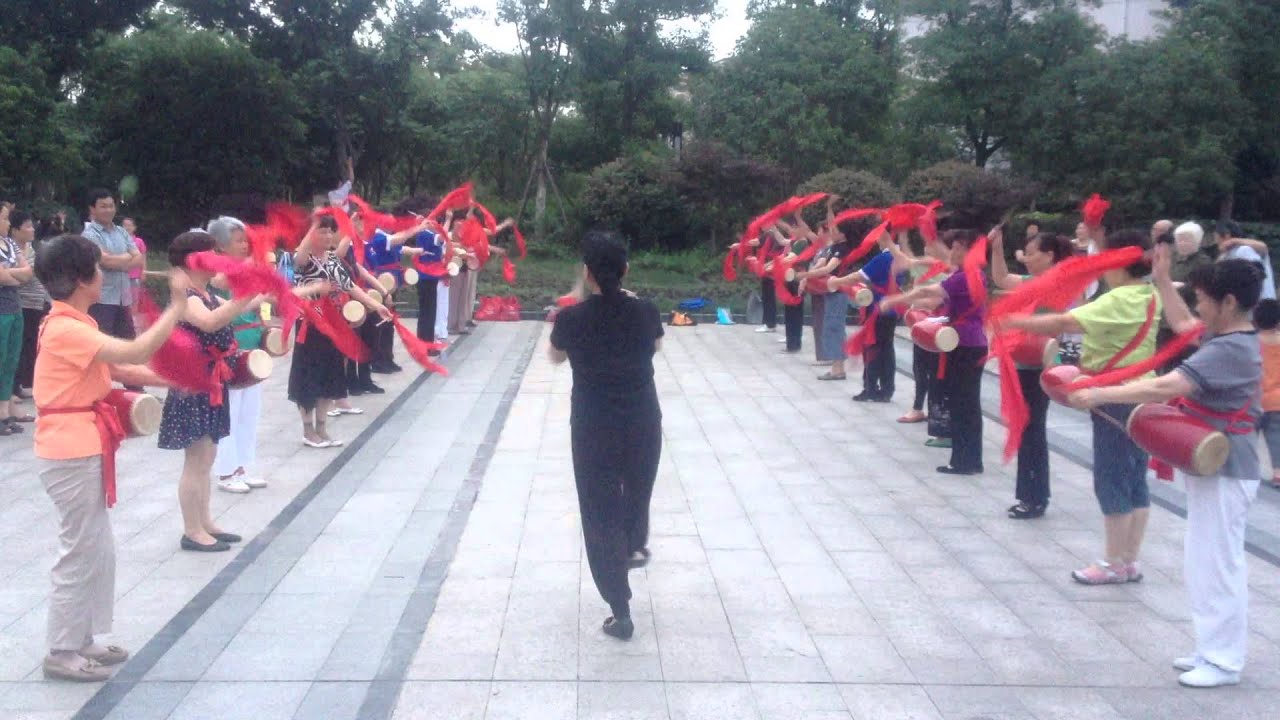 Chinese Stomp - YouTube