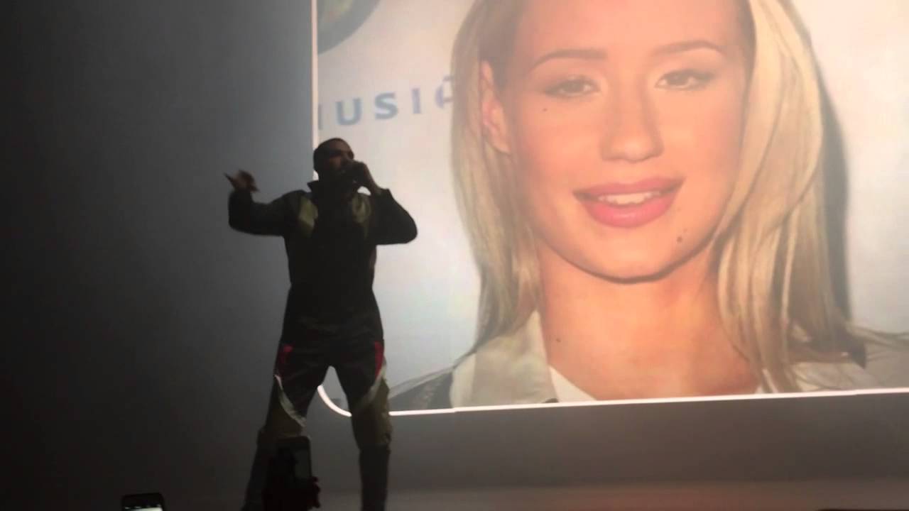 Drake - Charged Up/Back to Back Live at OVO Fest (Meek Mill Diss) - YouTube