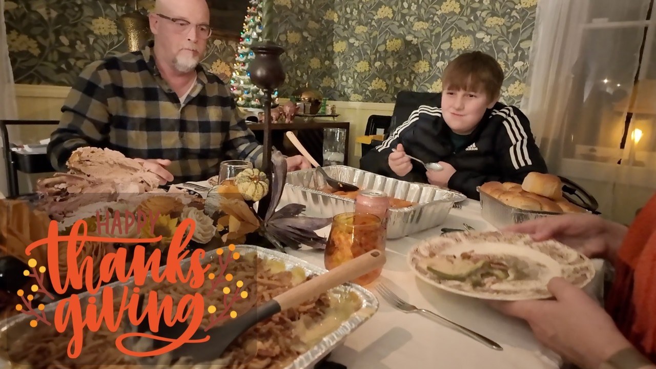 Happy Thanksgiving! | Crazy Lamp Lady Vlog | Reselling - YouTube
