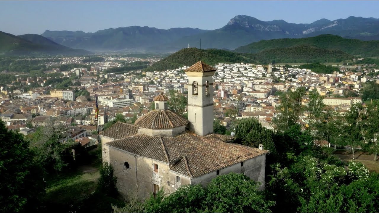 Olot - La Ciutat dels Volcans - YouTube