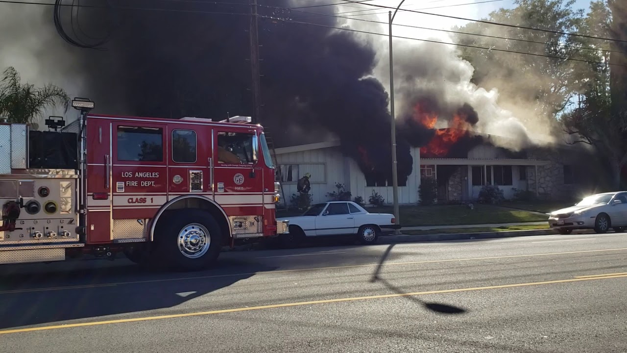 House Fire. Woodland Hills. 01-23-2020 - YouTube