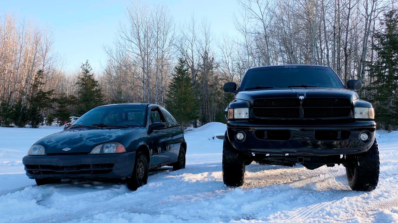 Lifted Dodge Ram VS Geo Metro - YouTube