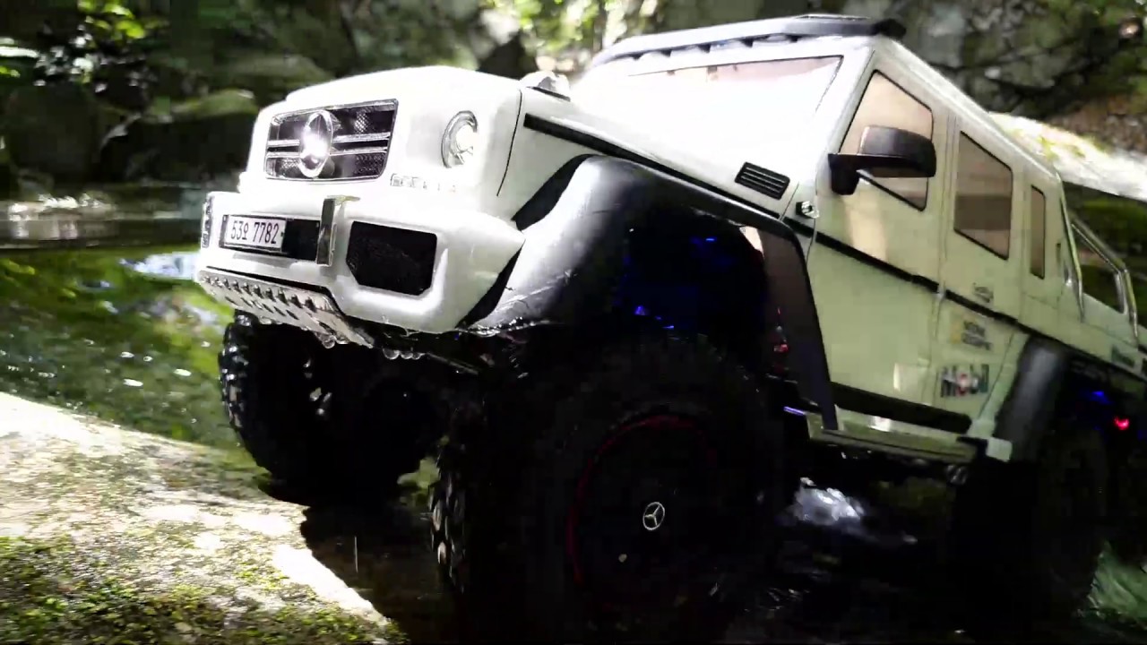 Traxxas TRX6 Mercedes-Benz G 63 AMG 6X6 - YouTube