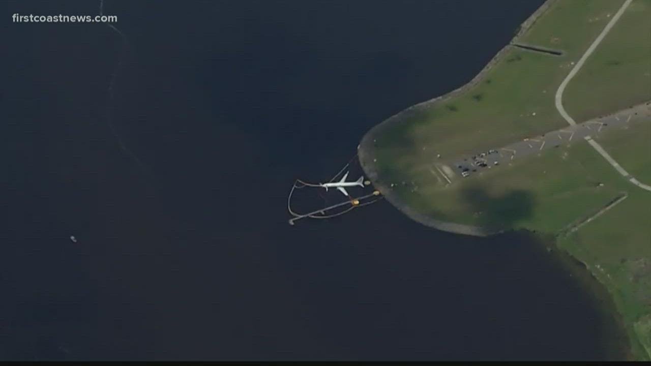 NTSB: 2019 Miami Air crash at NAS Jax caused by flight crew error ...