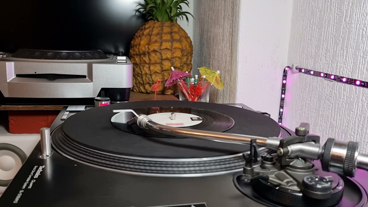 Yazz - Fine Time - Big Life - 1989 - 7" Record (45 Rpm) - YouTube