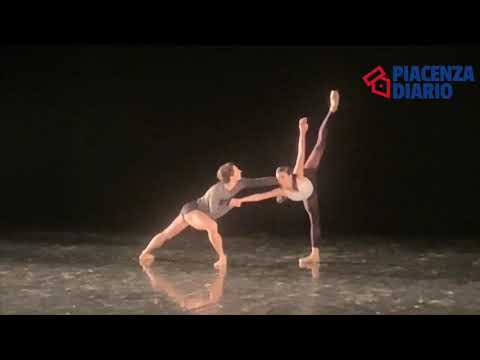 GIACOMO ROVERO BALLA NELLA “SUA PIACENZA” CON LE GIOVANI STELLE DELLA ...