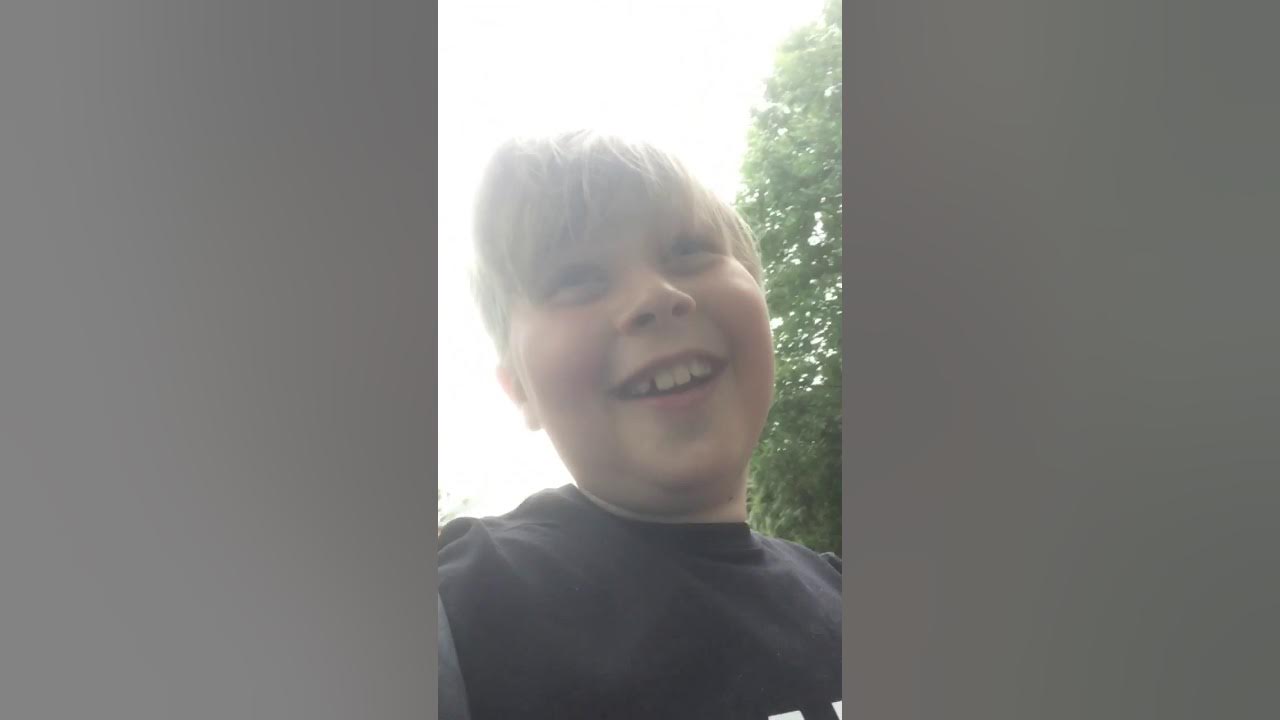 At the zoo part 2 - YouTube