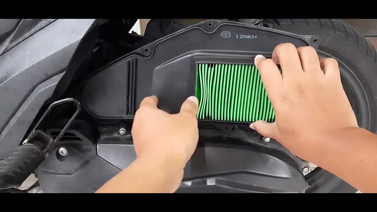 Tutorial cara ganti Filter Udara pada Honda Vario 125 - YouTube