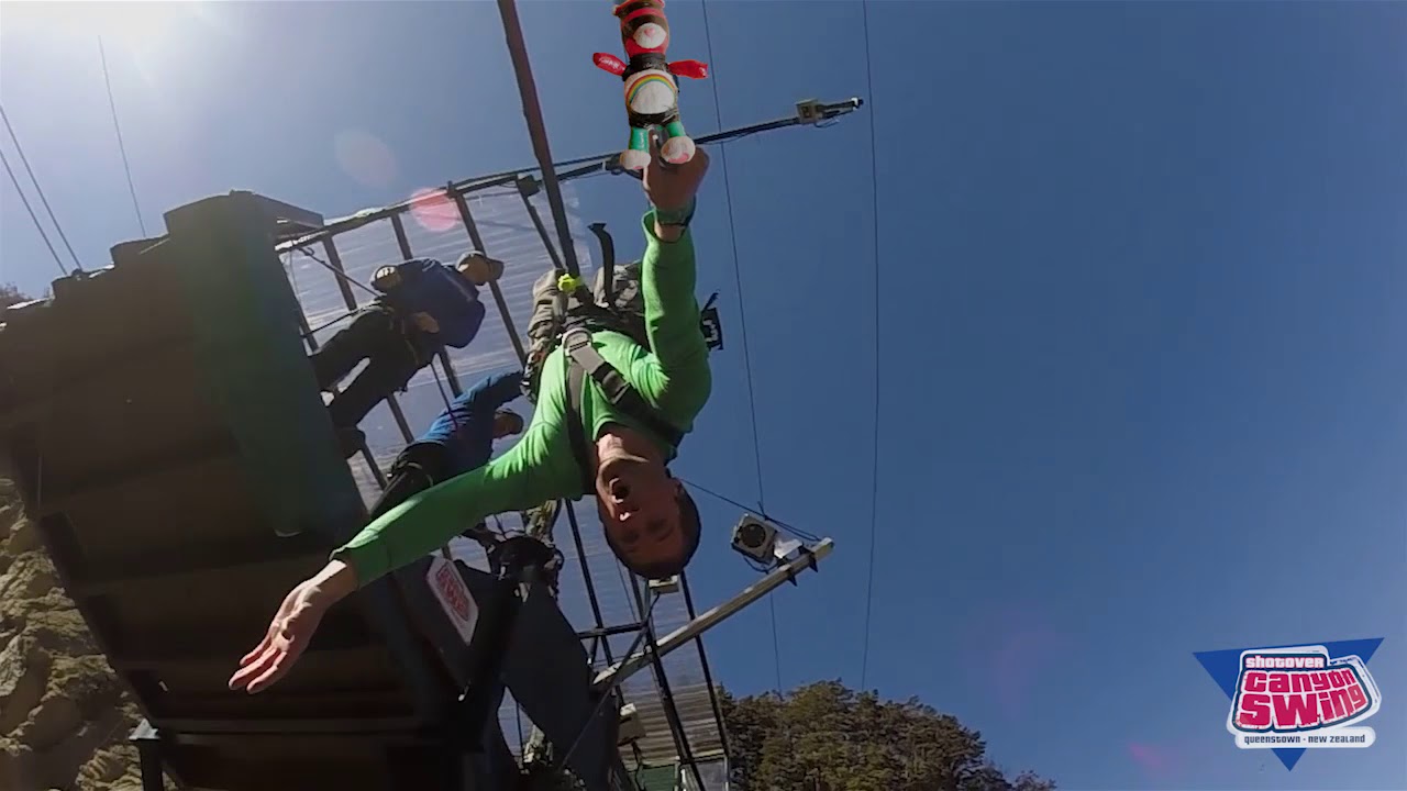 Gimp Boy Goes To Hollywood - Shotover Canyon Swing - Jumpstyles - YouTube