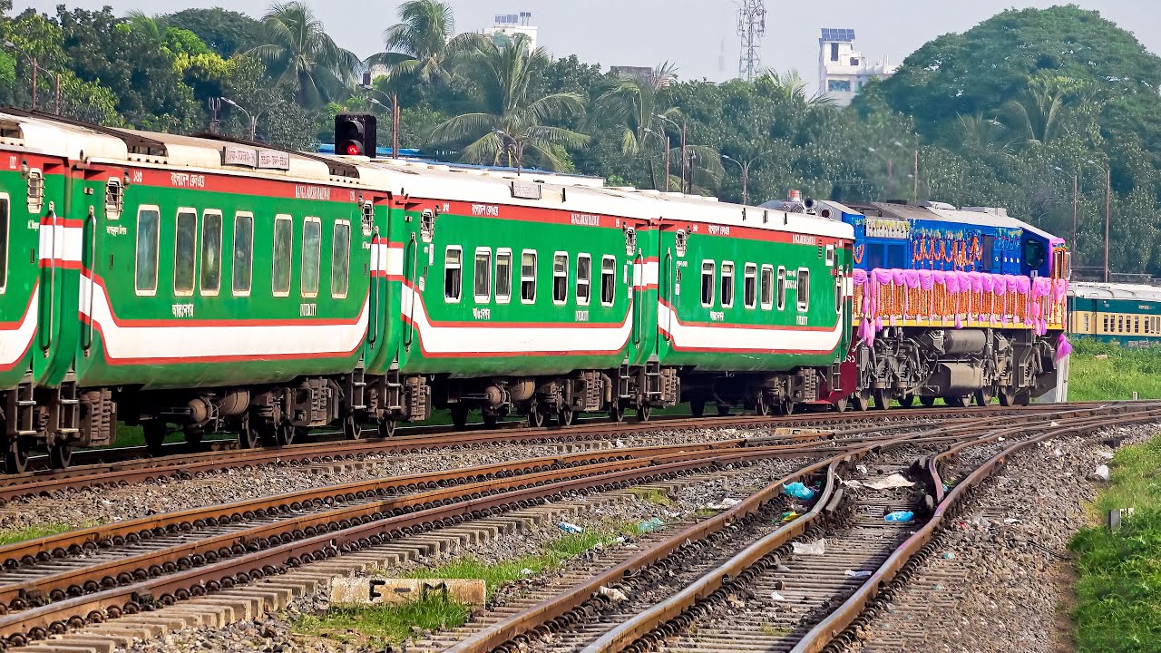 Brand New EMD Locomotive GT38AC Pulling Mohanagar Provati Express Train ...