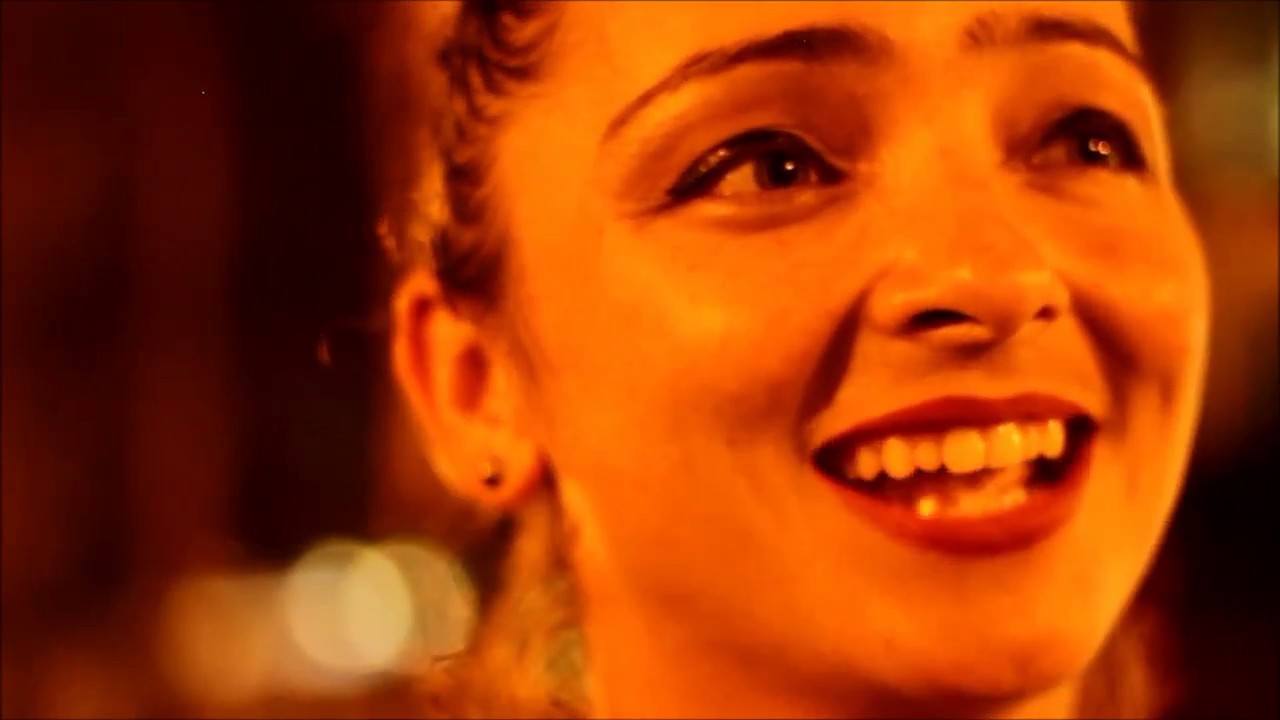 Comedy: Tara Lee Cavanagh - YouTube