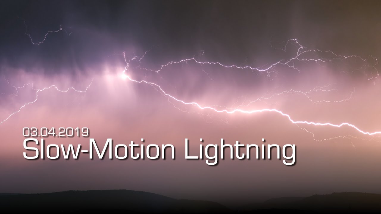 AMAZING Lightning in Super Slow-Motion (Würzburg - April 3, 2019) - YouTube