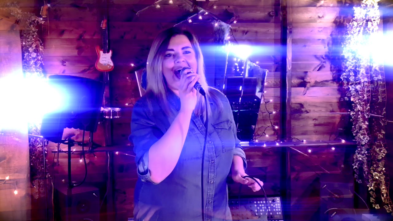 Don't Stop Believin - Lauren Elizabeth - Uber Entertainment - YouTube