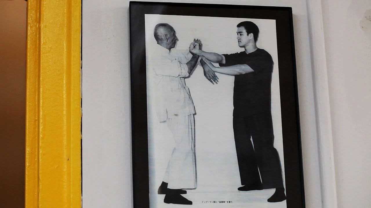 Martial Arts Legend Bruce Lee | Wing Chun - YouTube