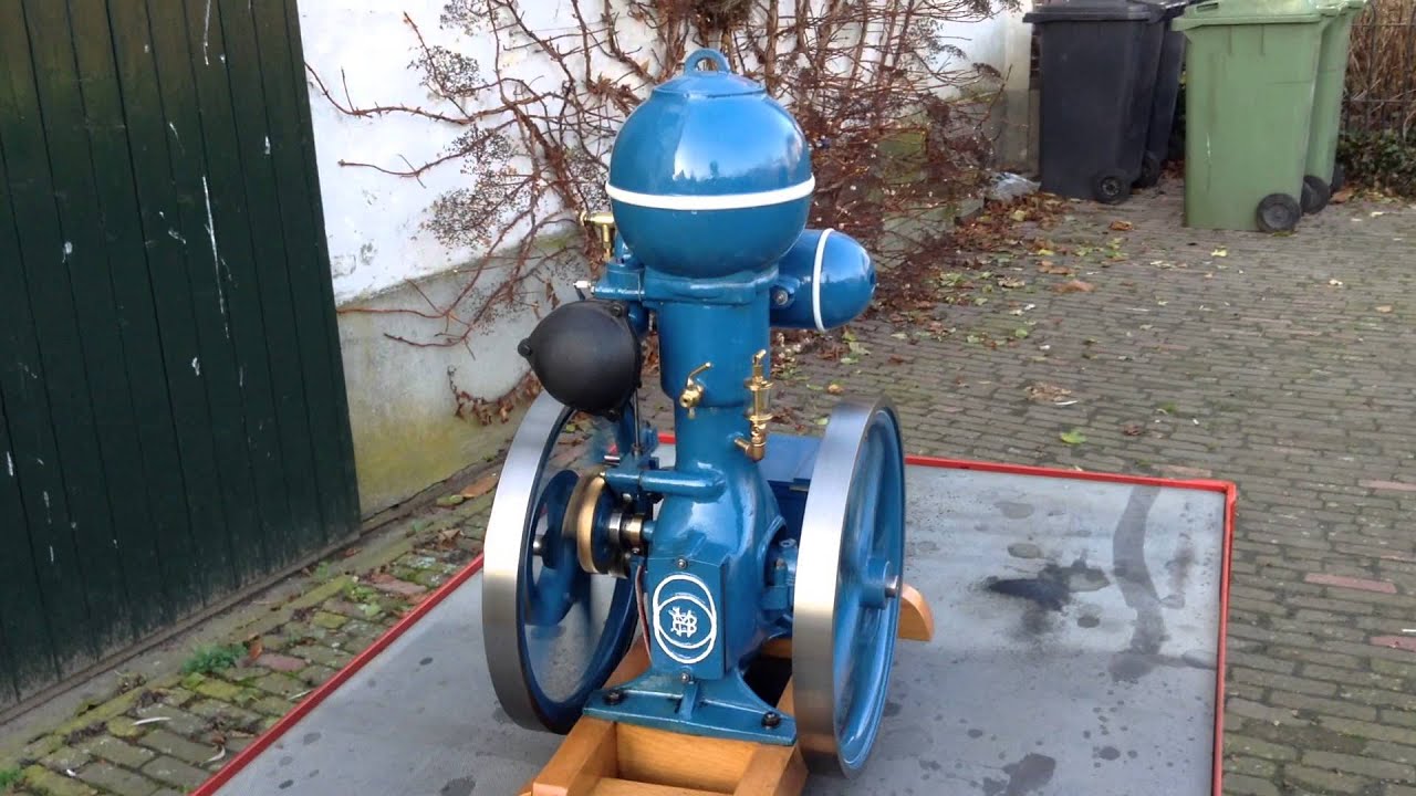 Model engine Monitor - YouTube